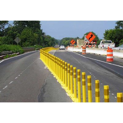 Interstate Grade Curb Yellow & Yellow Lens FG300 | Posts & Bases ...